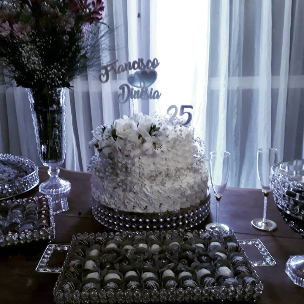 Decoração para Festa de Bodas de Prata → 150 Ideias e Dicas Simples